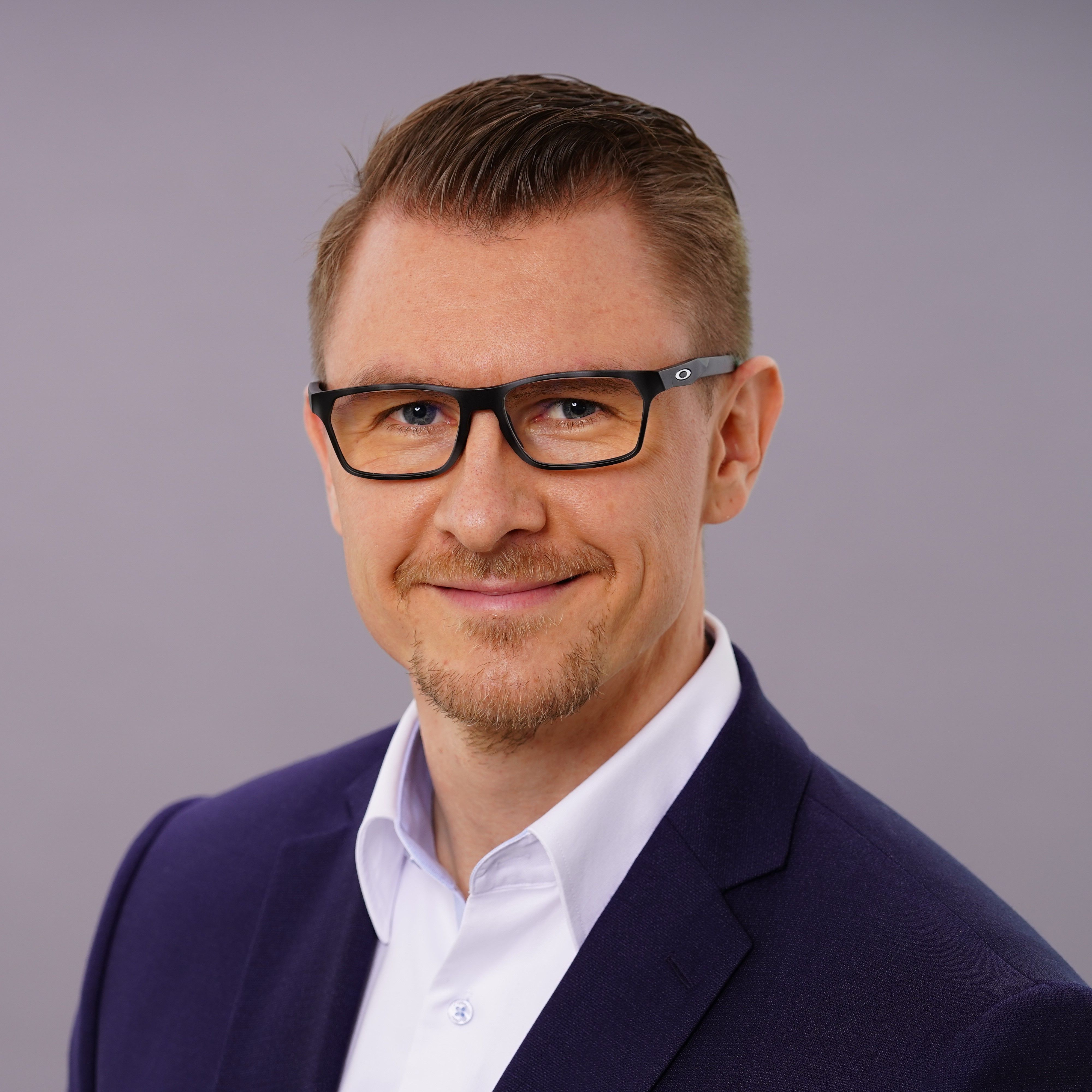 Record to Report SAP - SIR business consulting GmbH